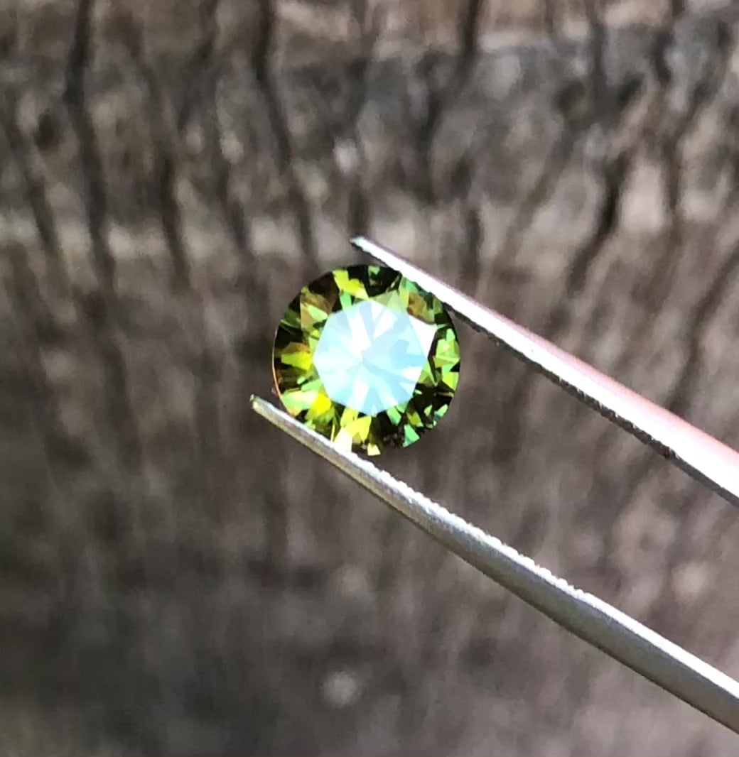 Amazing Green & Gold Australian Sapphire. M1080 – OZSAPPHIRES